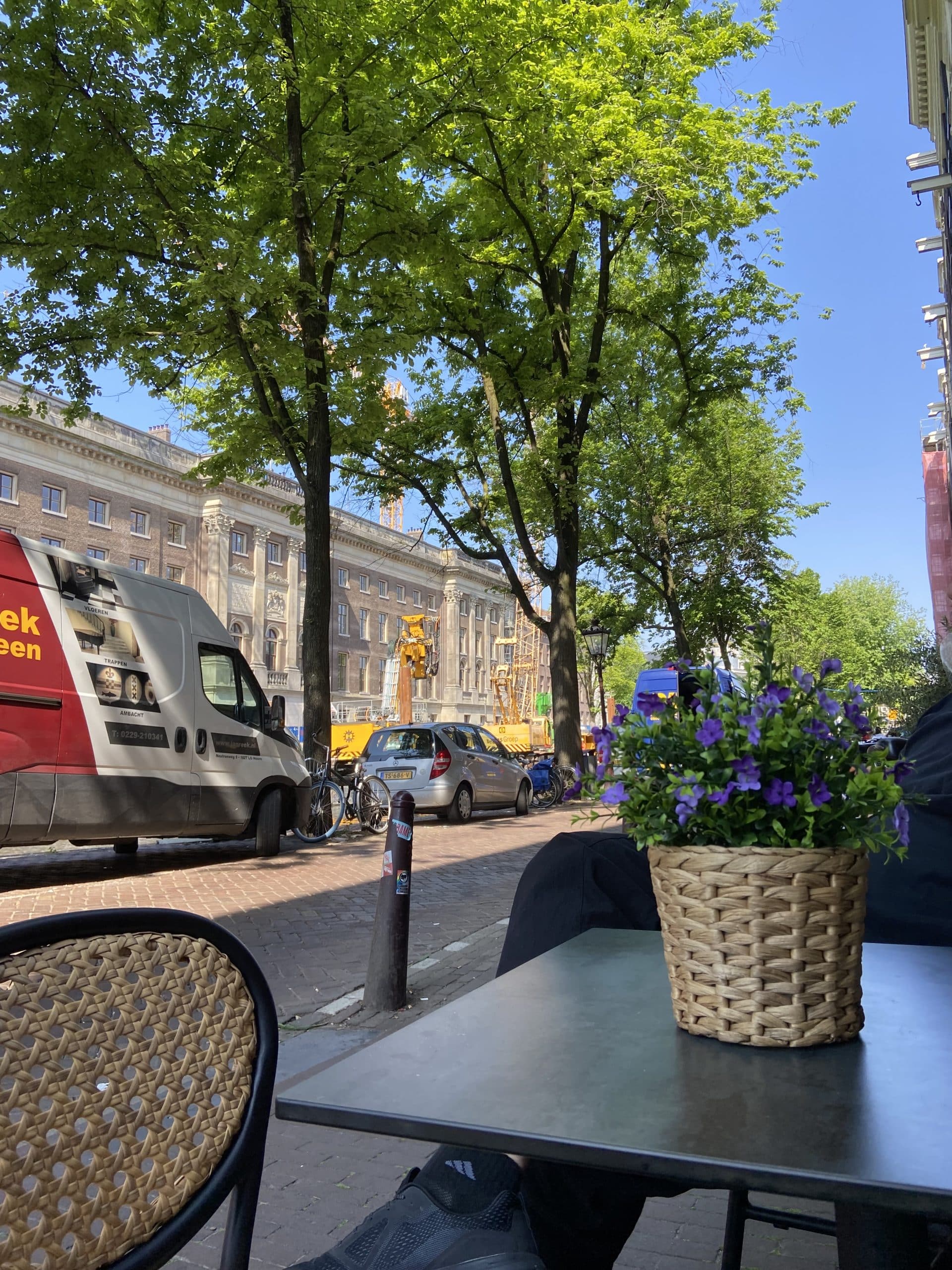 ELLEN'S ULTIMATE EUROSUMMER GUIDE | The It Girl Guide